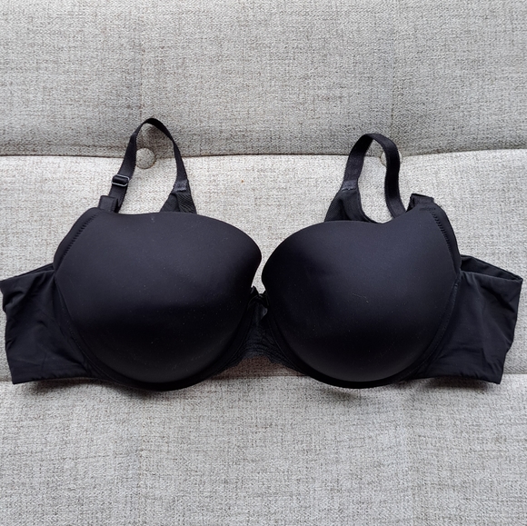 torrid | Intimates & Sleepwear | Torrid Curve Bra Black Sz 44b | Poshmark